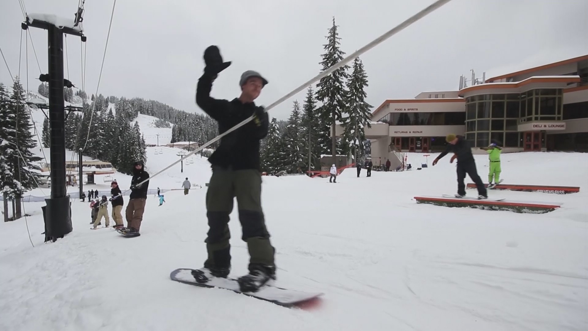 Stevens Pass opens for ski season | king5.com