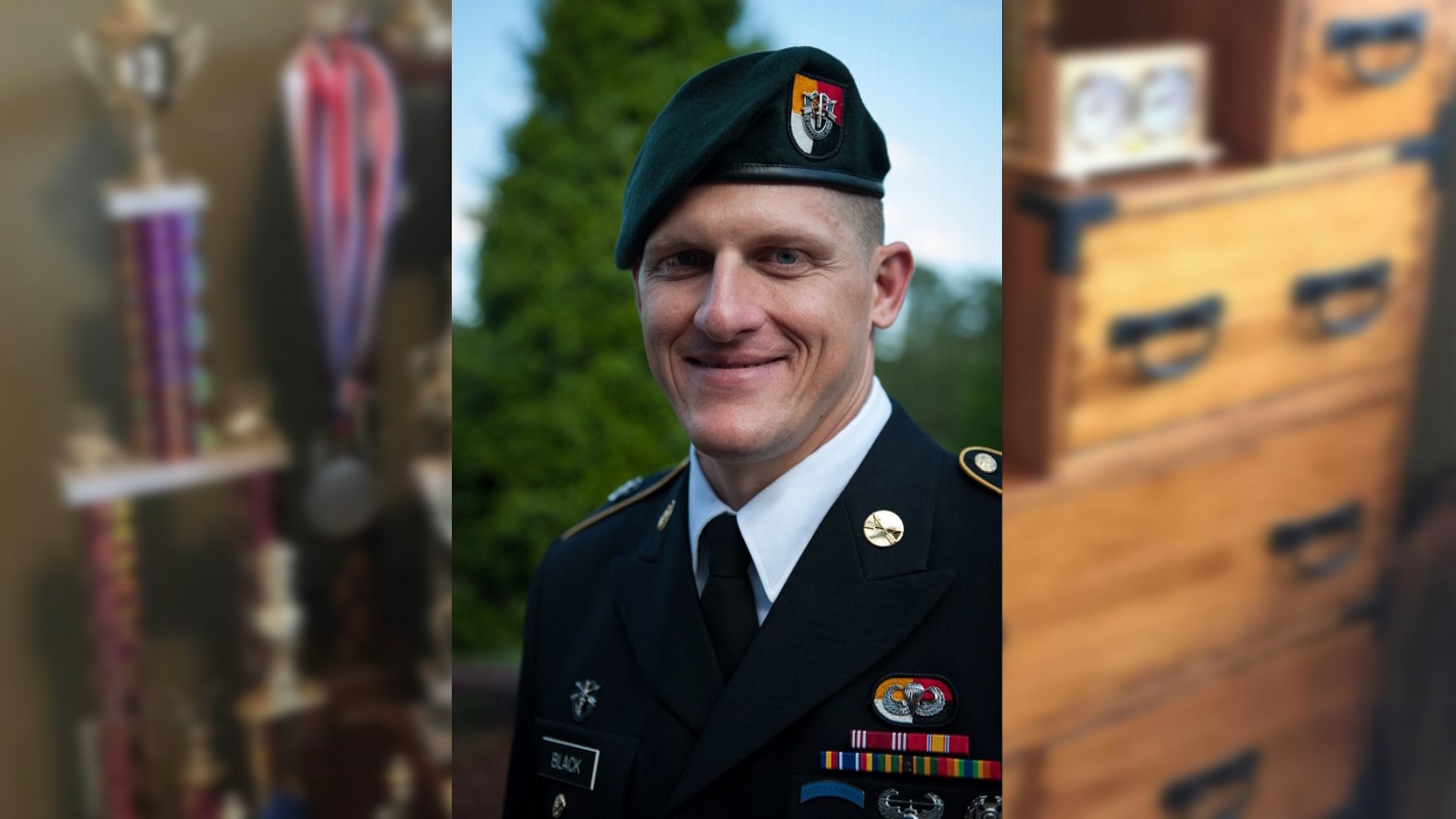 Family honors fallen soldier's legacy with chess fundraiser | king5.com