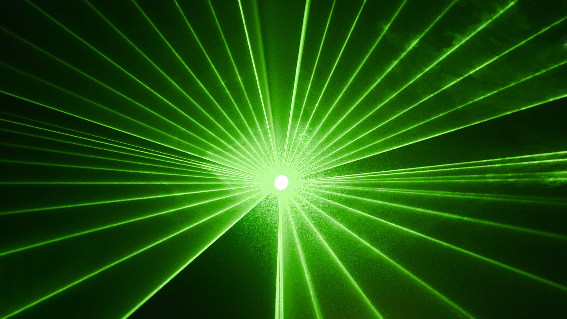 Laser pointed at Sea-Tac plane, sheriff's helicopter leads to arrest ...